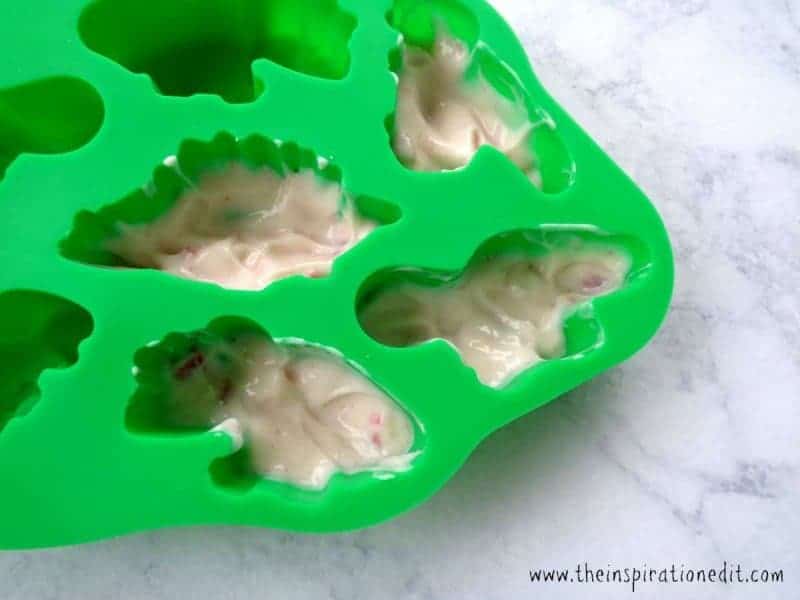 Strawberry Kiwi Frozen Yogurt Dinosaurs | The Inspiration Edit