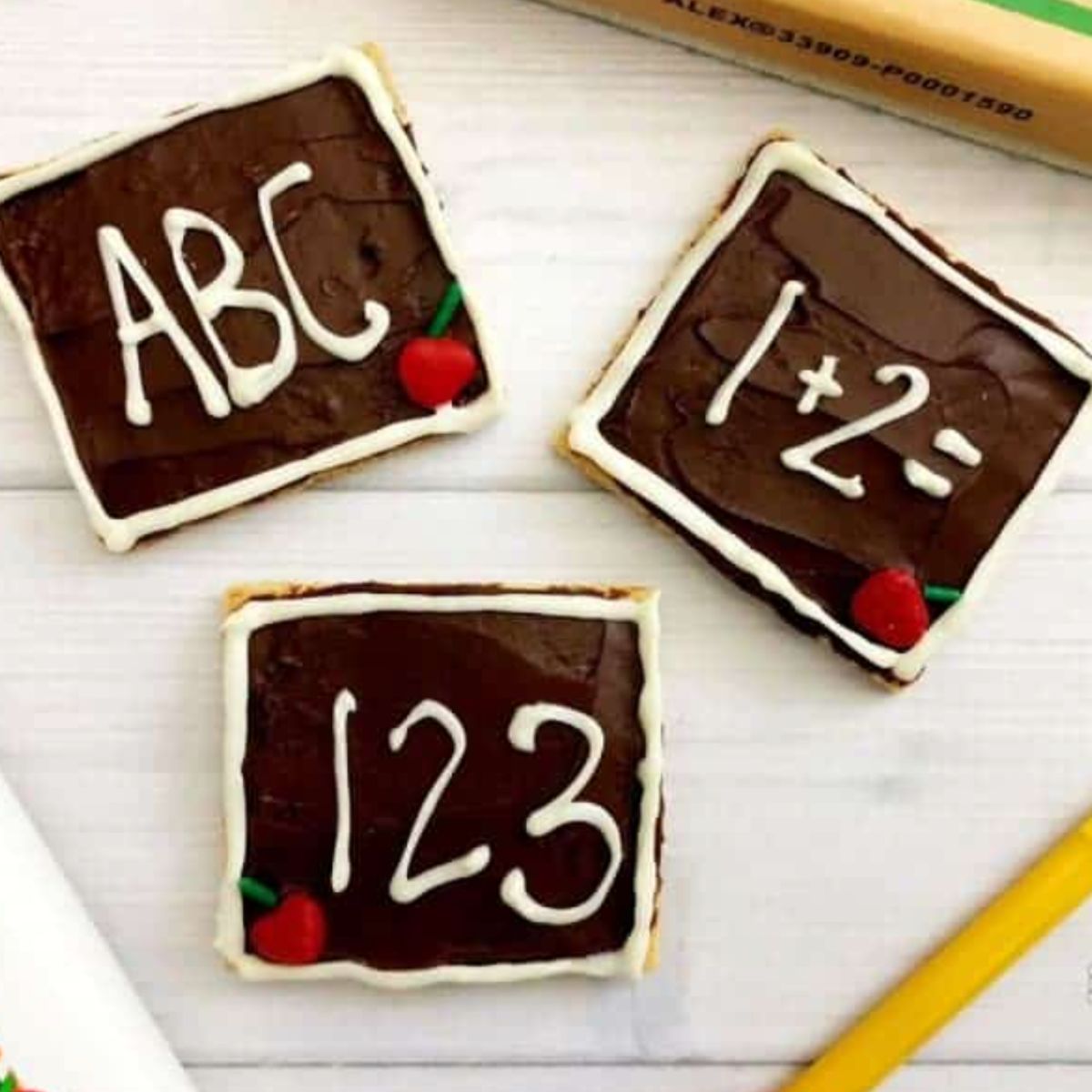 Back to School Fun Graham Cracker Recipe | The Inspiration Edit