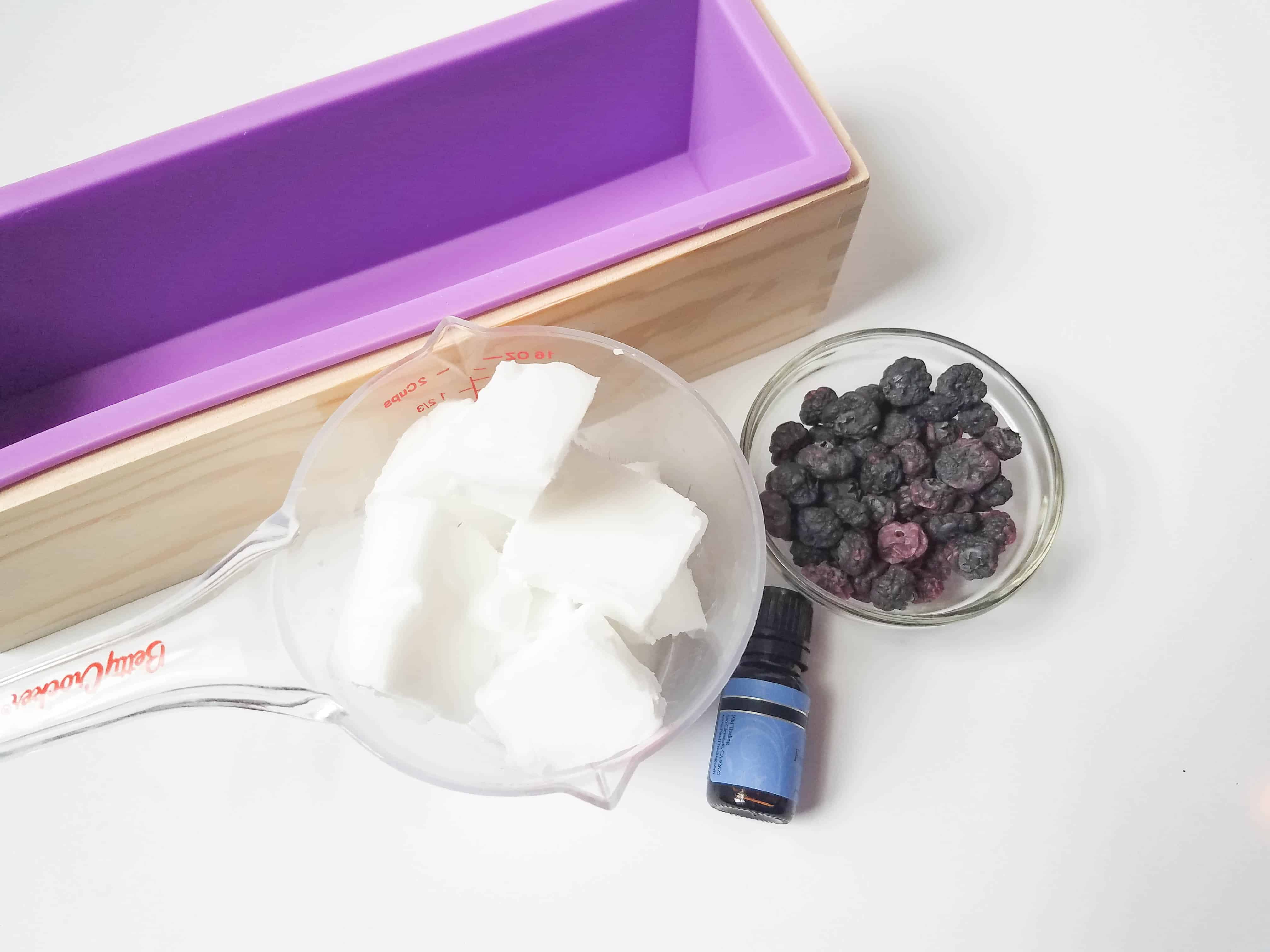 How to Make Blueberry Soap · The Inspiration Edit