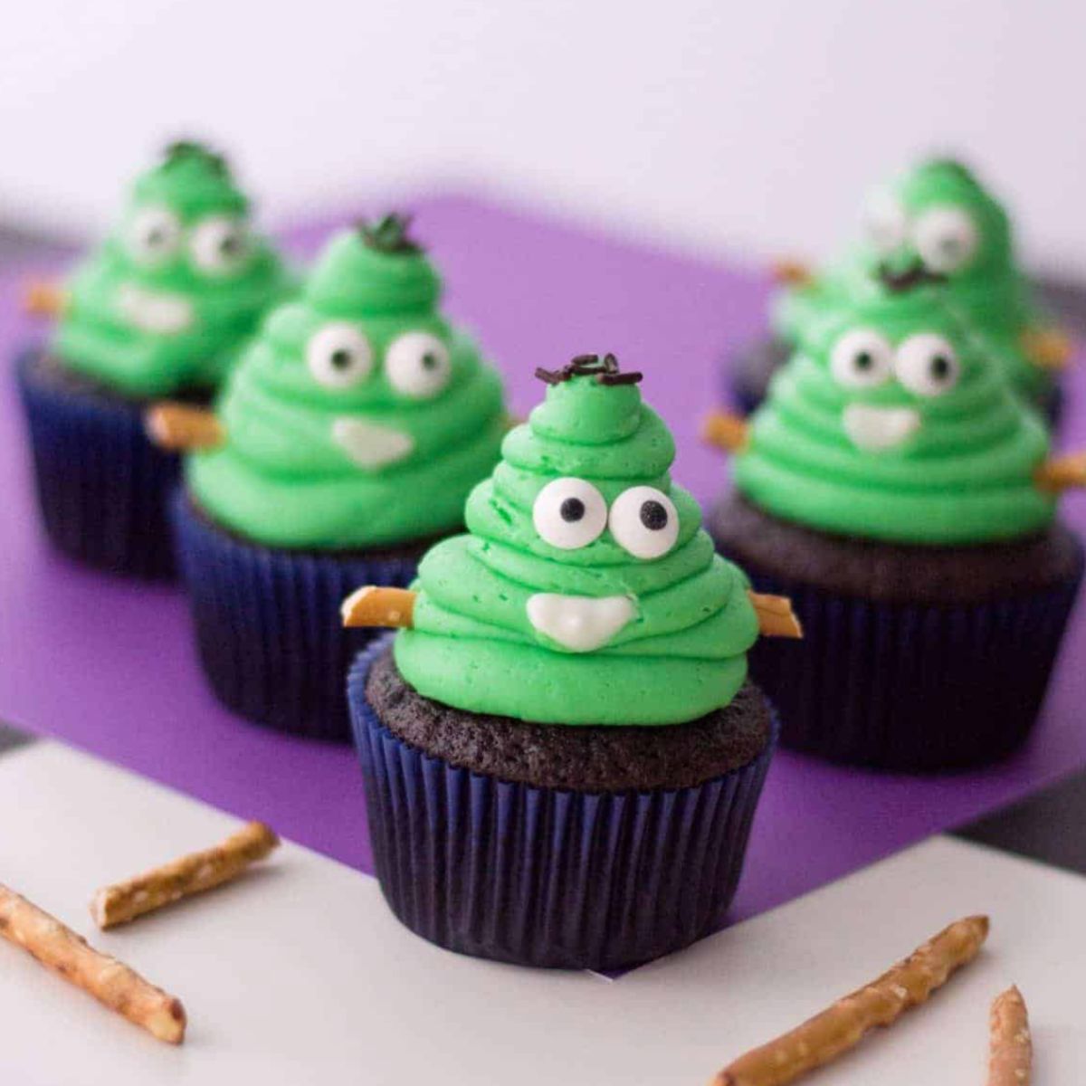 Frankenstein Cupcakes Halloween Treat | The Inspiration Edit