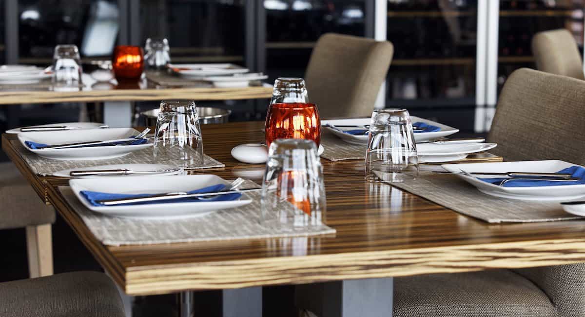 Choosing the Right Restaurant Tables: A Guide for Business Owners | The ...