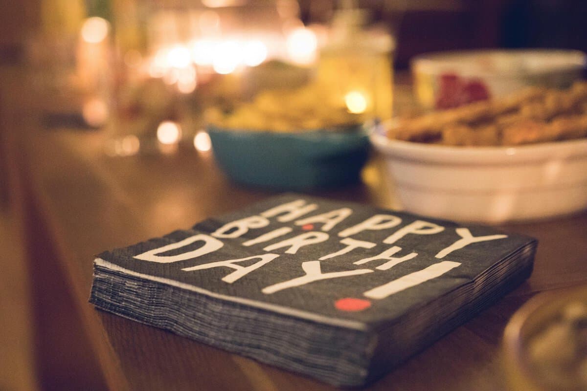 Birthday Perks: Where to Get Free Food, Drinks, and Gifts on Your ...