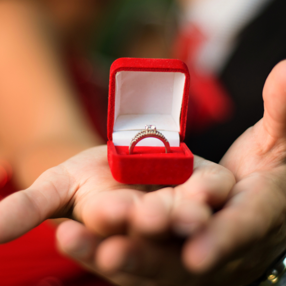 Everything You Need to Know About Picking a Ring for Proposal | The ...