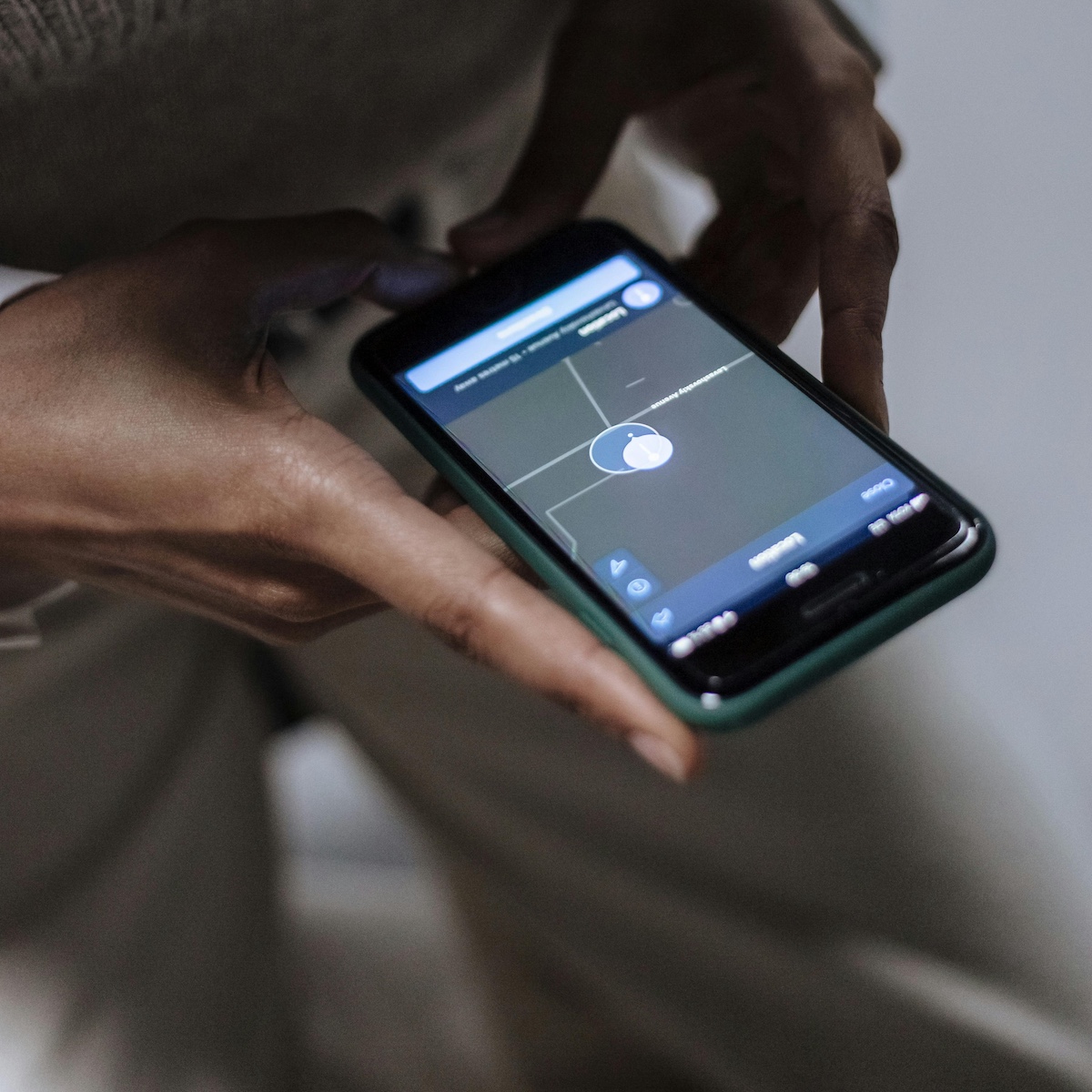 Using Family Location Tracking Apps During Emergencies. | The ...