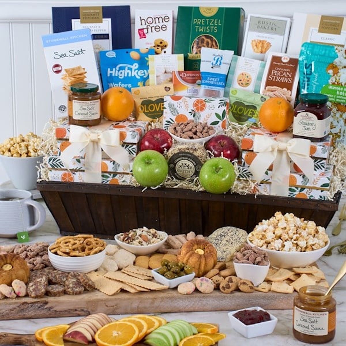 Top 6 Fruit Basket Delivery Services | The Inspiration Edit
