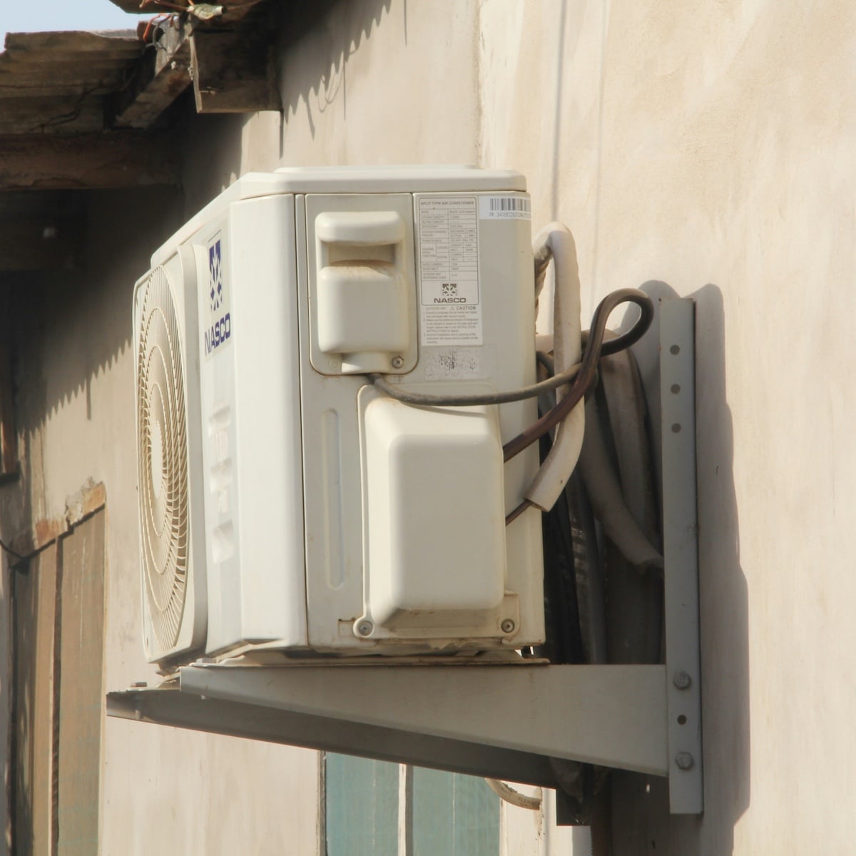 Simple DIY HVAC Maintenance for Your Home | The Inspiration Edit