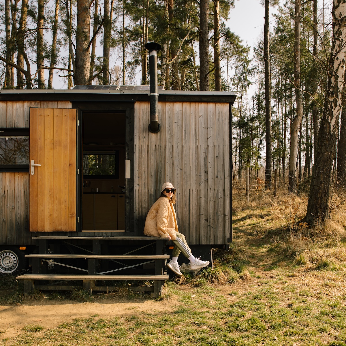 6 Reasons Why a Self-Contained Cabin Brings a Simpler Lifestyle | The ...