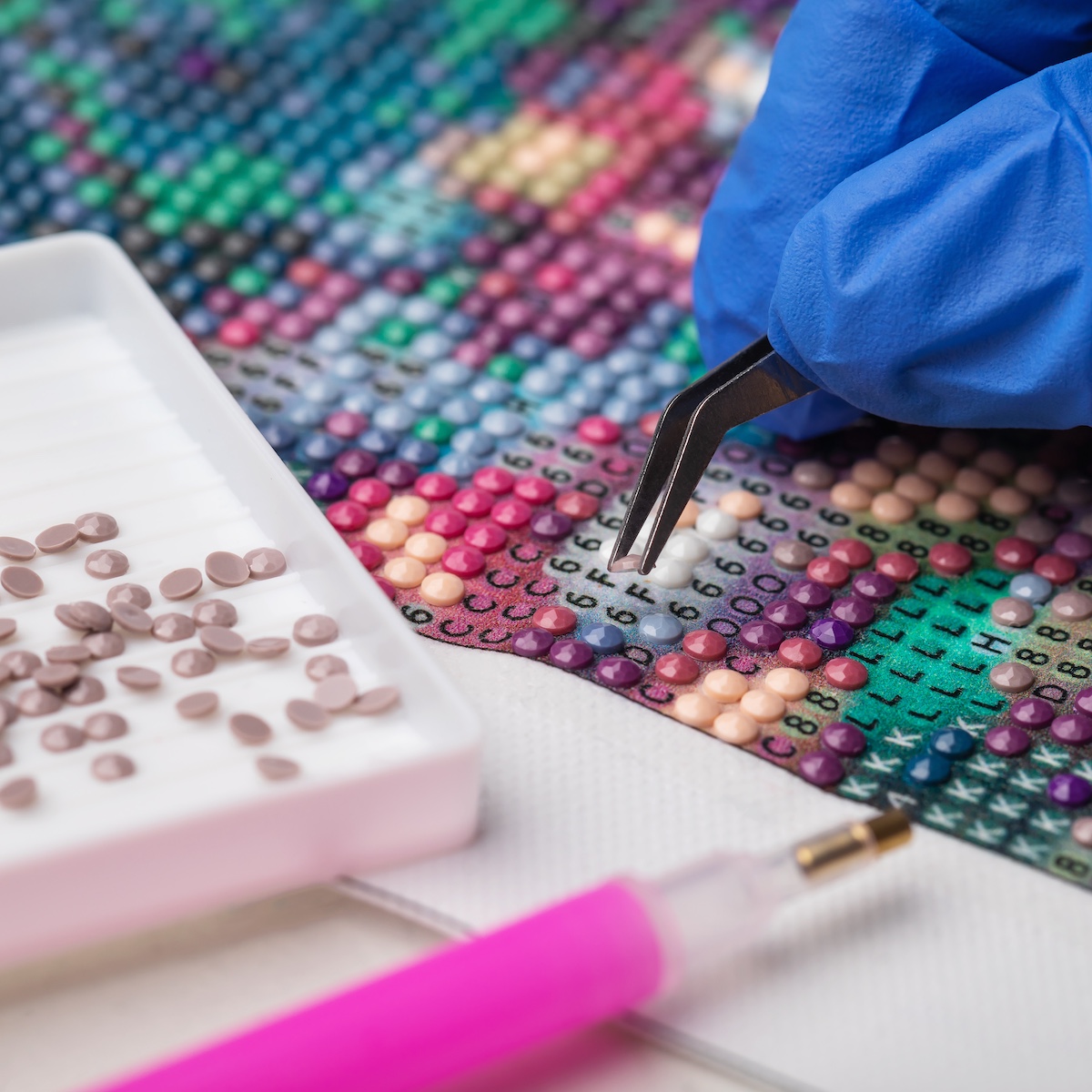 The Role of Lighting in Diamond Painting: Best Lamps and Setups | The ...